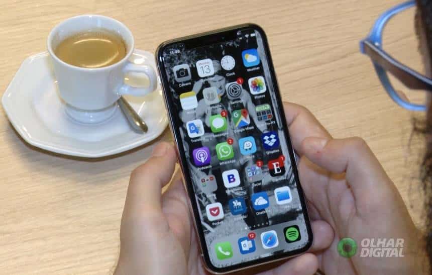 iPhone X dá sinais de burn-in após exibir imagem por 17 horas, segundo ...