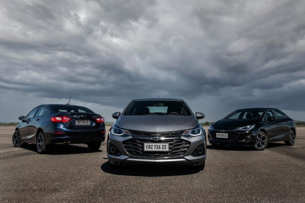 Chevrolet estreia duas novas versões do Cruze de uma só vez no Brasil ...
