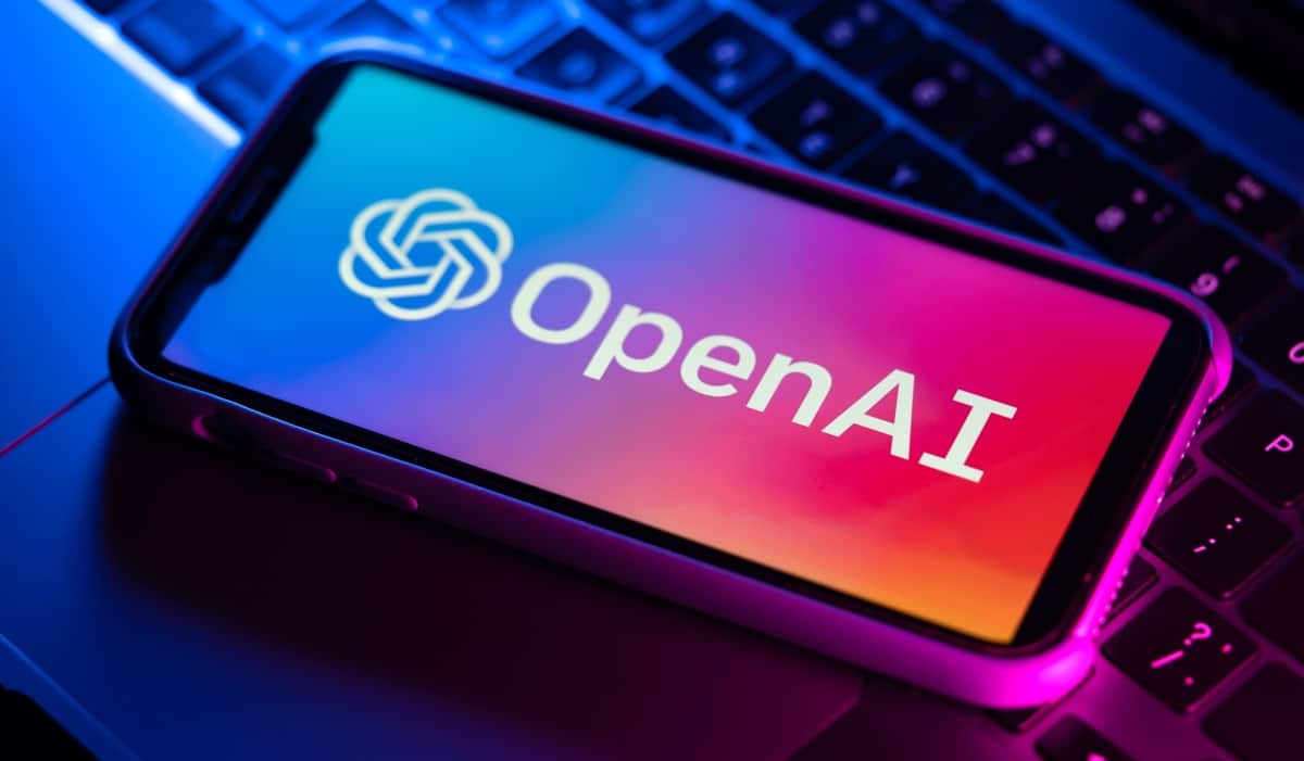 OpenAI e Jony Ive podem criar o ‘iPhone da IA’; entenda - Olhar Digital