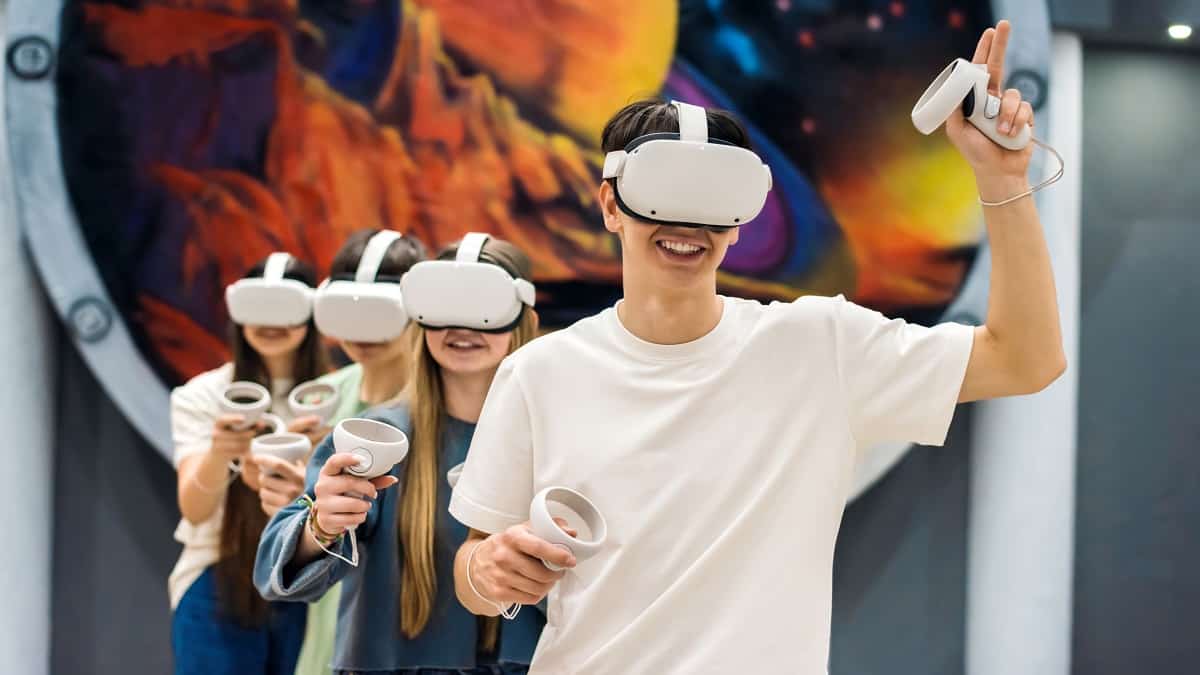 Usuários de Xbox poderão jogar na realidade virtual da Meta