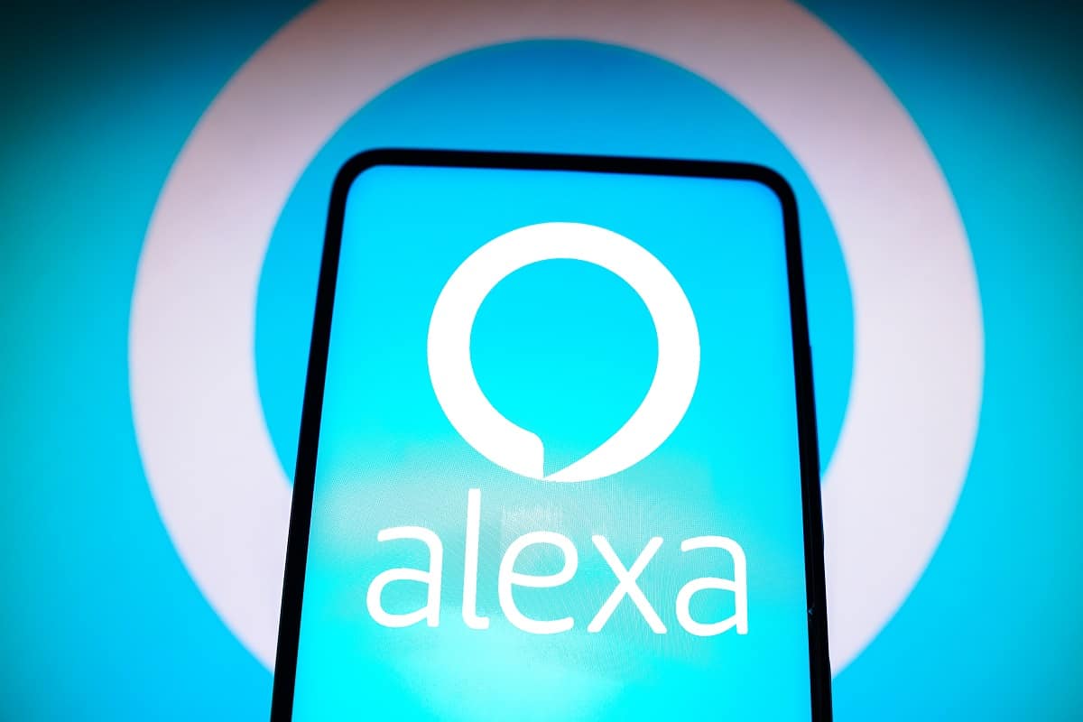 Amazon: Alexa comemora 4 anos no Brasil com novos recursos